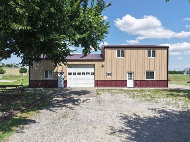 104 Ball Park Rd, Victoria, KS 67671