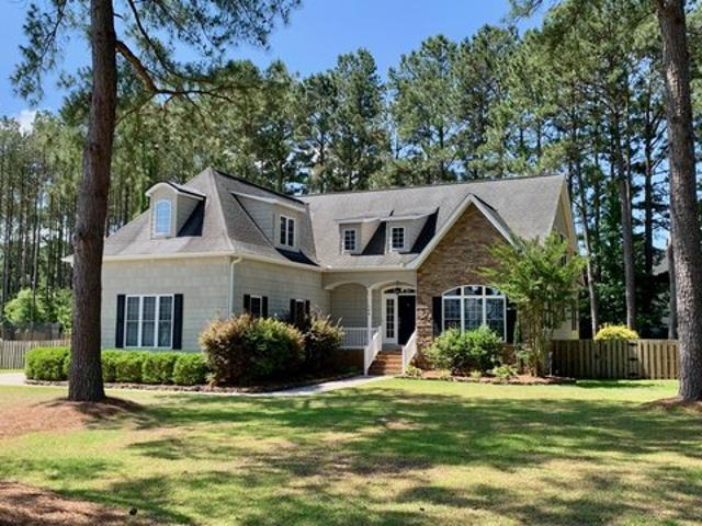 104 Bargate Dr, New Bern, NC 28562