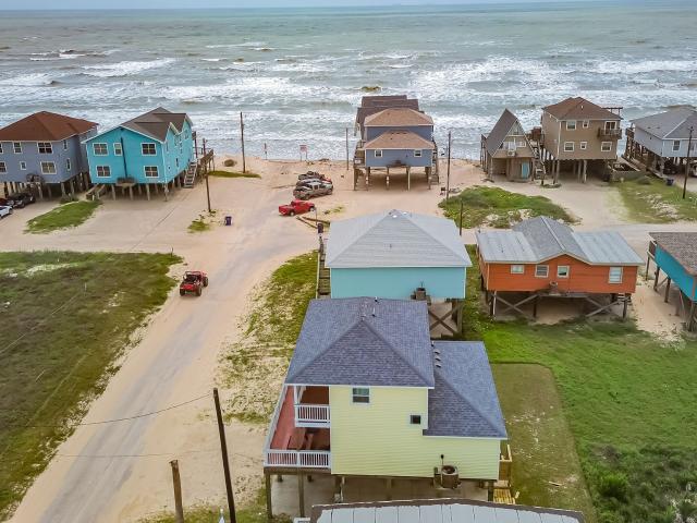 104 Beach Dr, Freeport, TX 77541 | MLS #87180 | Compass
