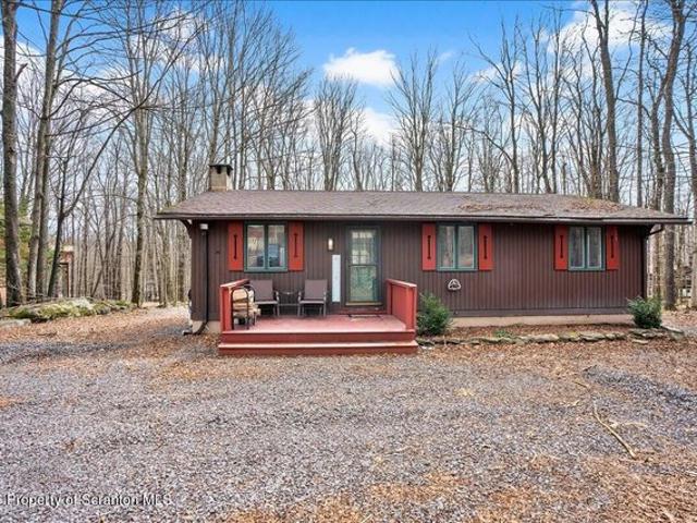 104 Big Bass Dr Unit C406, Clifton Township, PA 18424