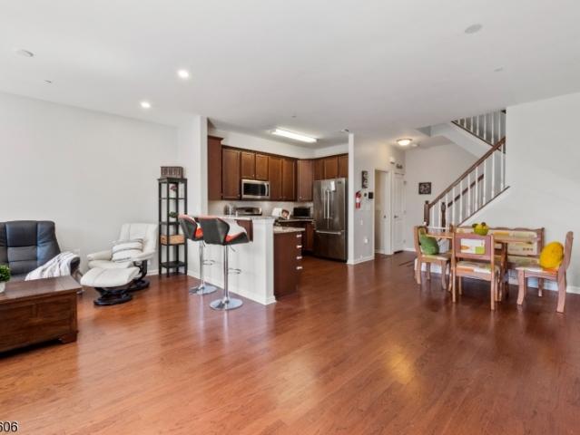 104 Birch Ct