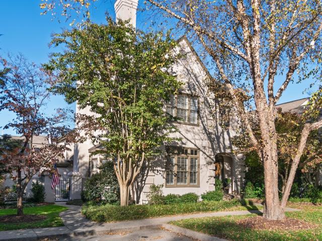 104 Brighton Close