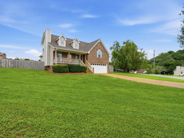 104 Brookview Cir