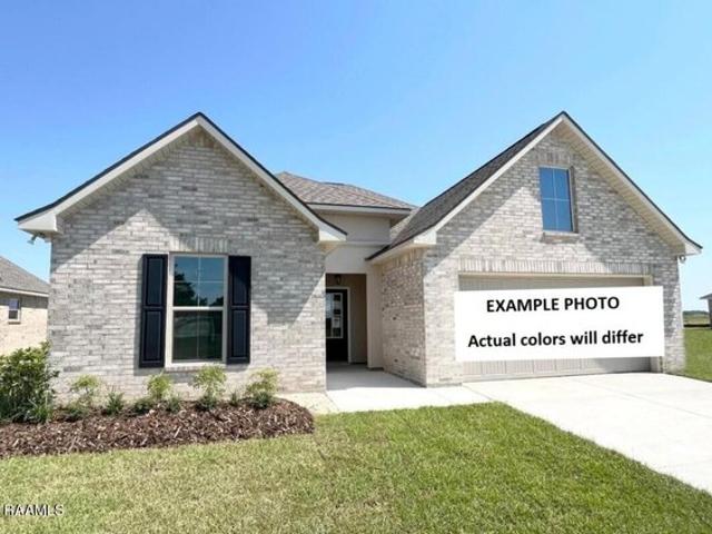104 Garden Meadows Dr, Lafayette, LA 70506