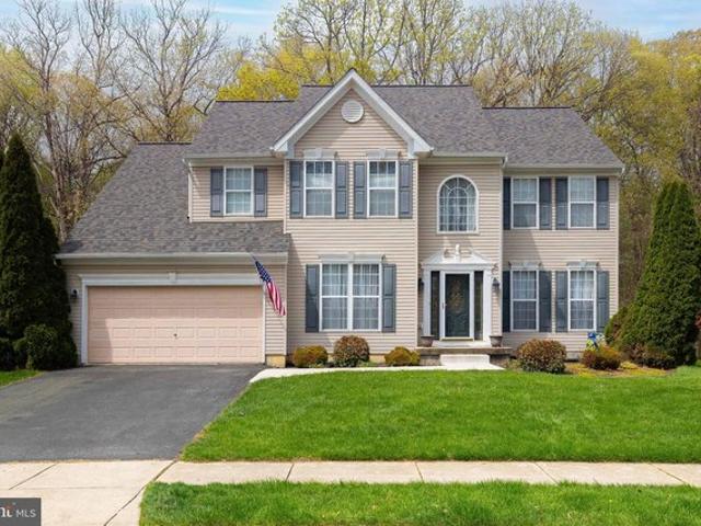 104 Glencoe Ct, Newark, DE 19702