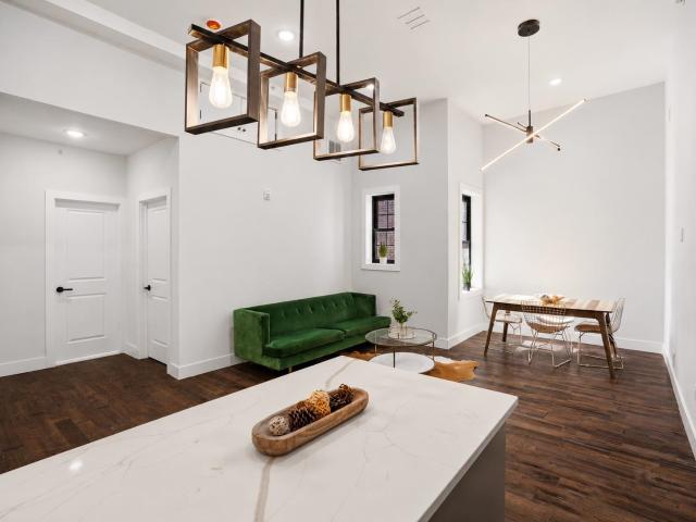 104 Glenwood Ave # 303