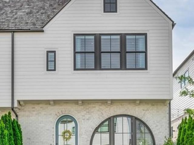 104 Graham Dr, Greenville, SC 29615