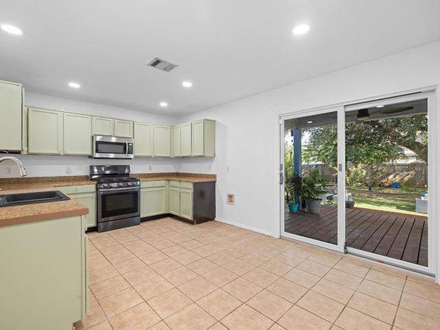 104 Grant Ct
