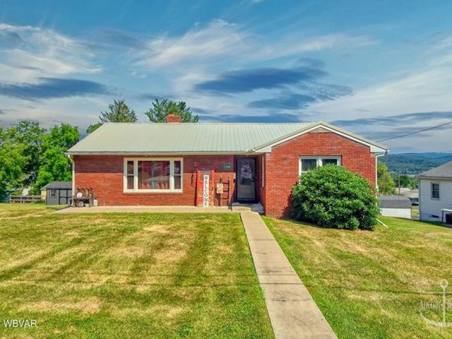 104 Grape St, Lock Haven, PA 17745