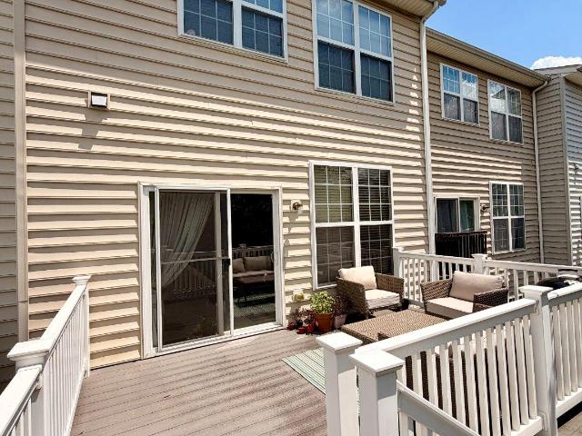 104 Green Fern Circle