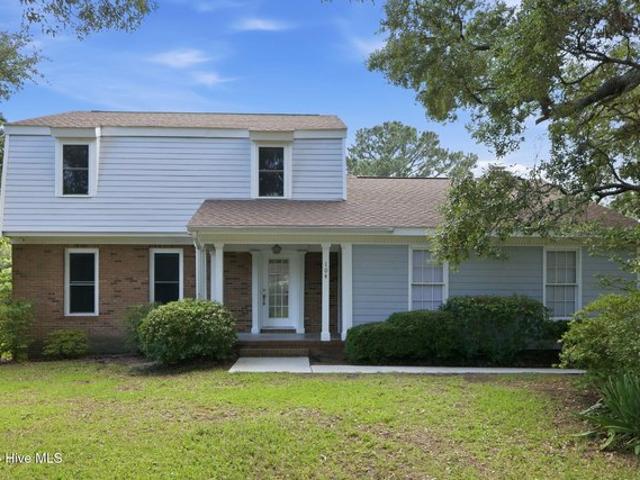 104 Gull Harbor Dr, Newport, NC 28570