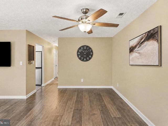 104 Gwen Drive # 104 1L