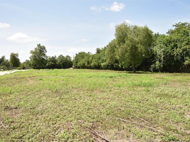 104 Devi Ln, Pearland, TX 77584