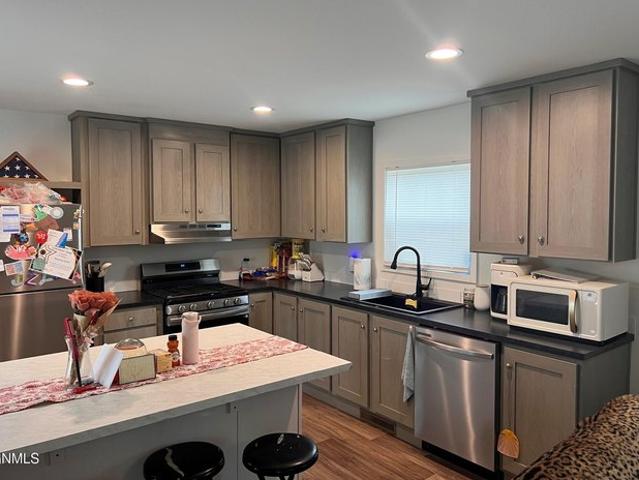 104 Deer St W, Mandan, ND 58554