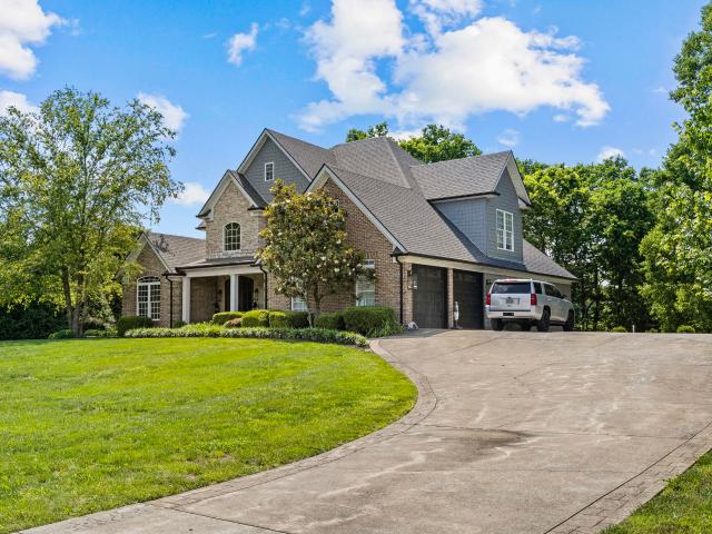 104 Deerfield Circle