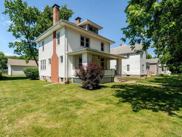104 E 4th Street