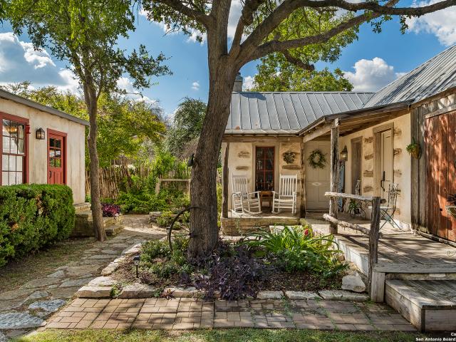 104 E Austin St, Fredericksburg, TX 78624 | MLS #1933