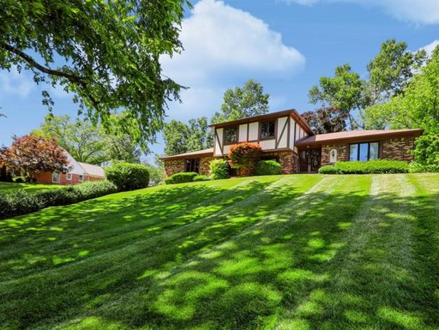 104 E Brunswick Ave, Indianapolis, IN 46227