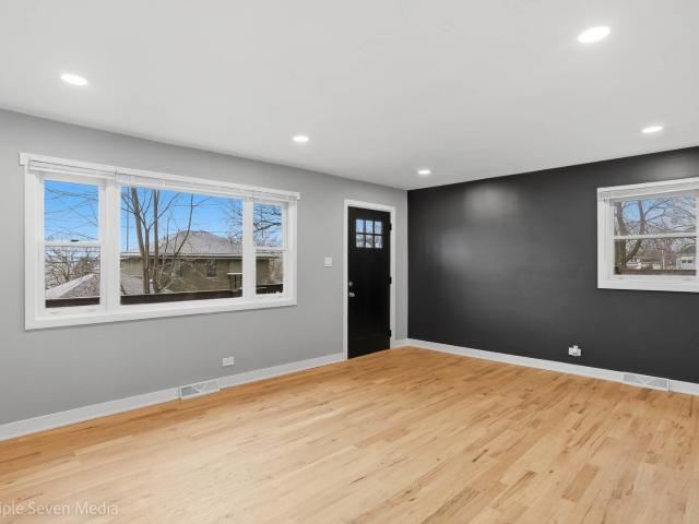 104 E Division Street