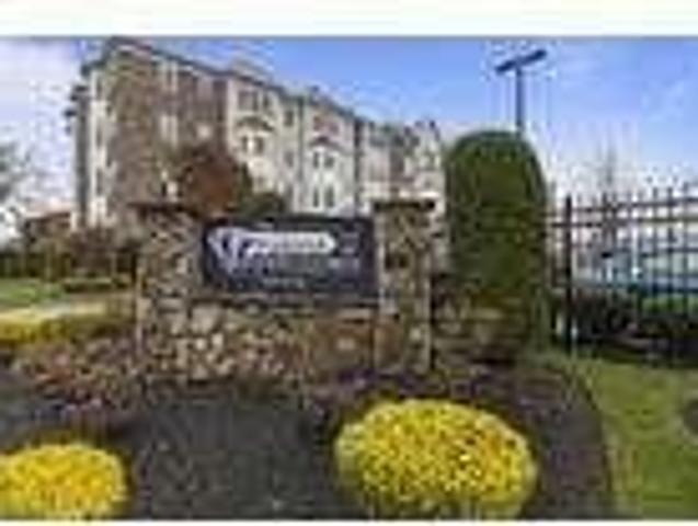 104 E Elizabeth Ave #306, Linden, NJ 07036