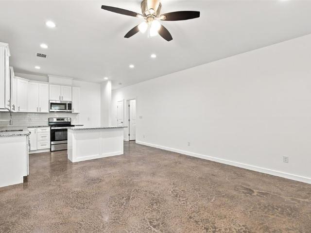 104 E Forest Avenue