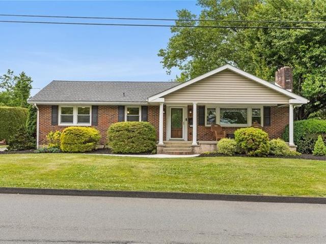 104 E Landis St, Coopersburg, PA 18036