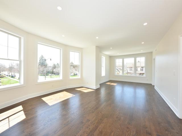 104 E Prospect St, Unit Front