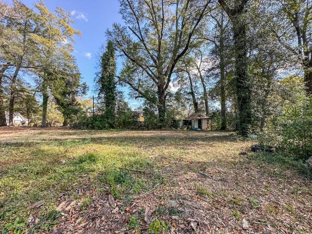 104 E Register Ave