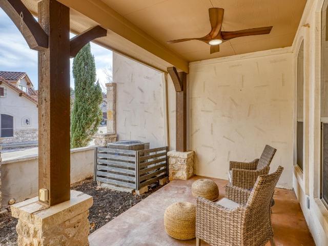 104 Enclave Cir, Horseshoe Bay, TX 78657 | MLS #176575
