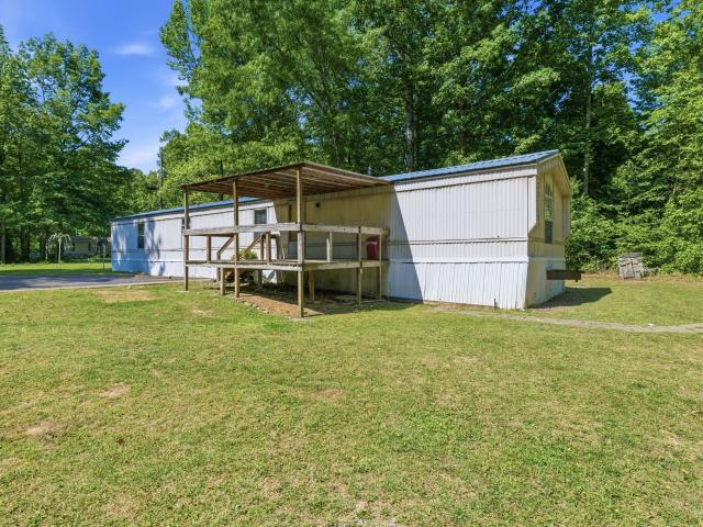 104 Enfield Dr