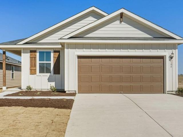 104 Eagle Valley Dr, Elgin, TX 78621