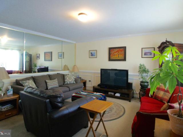 104 Eastside Ln, Winchester, VA 22602 | MLS #VAFV2040 | Compass