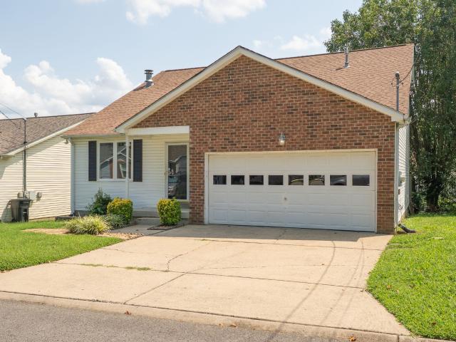 104 Edgehill Ln