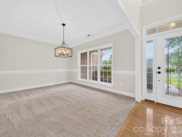 104 Elizabeth Hearth Road