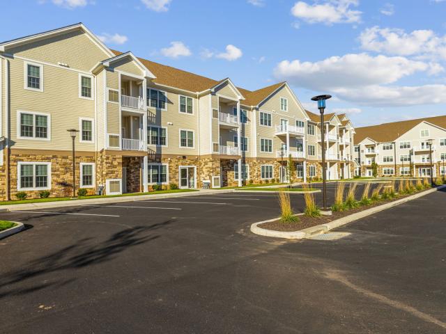 104 Episcopal Rd, Unit 2, Berlin, CT 06037 | MLS #24136