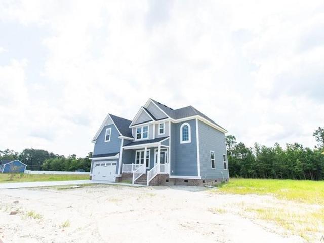 104 Foxglove Dr, Moyock, NC 27958