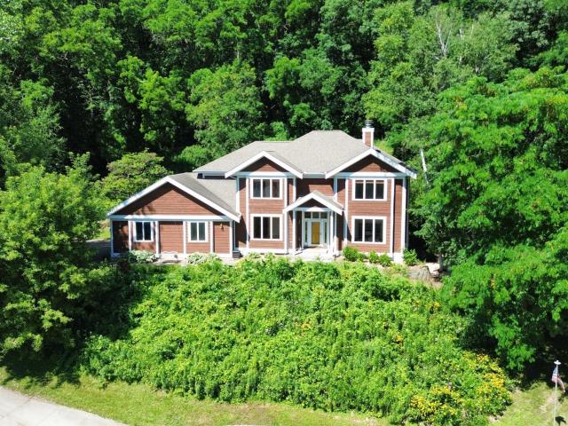 104 Forest Oak Court