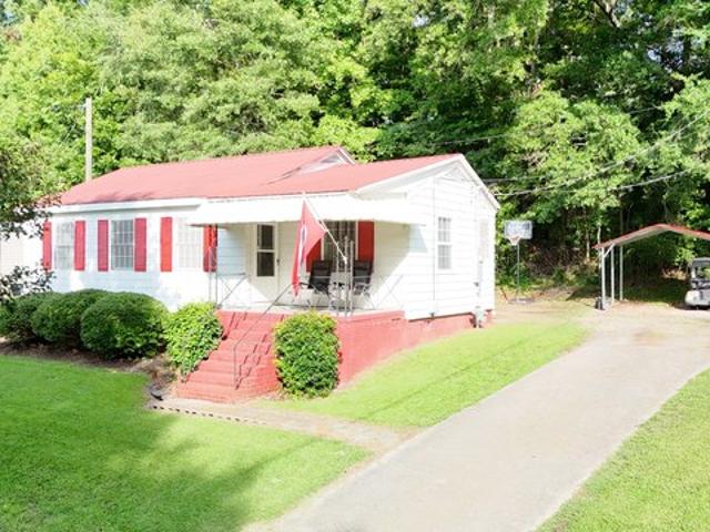 104 Forest Hill Rd, Elberton, GA 30635