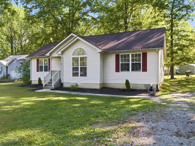 104 Forrest Ln