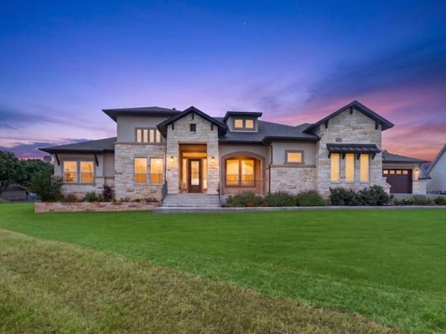104 Far Meadow Dr, Kingsland, TX 78639