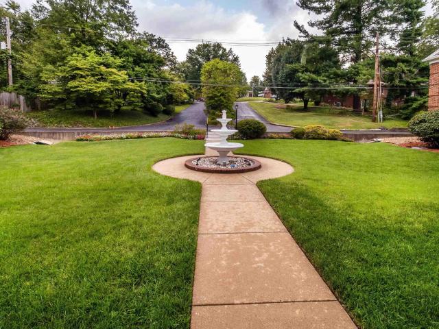 104 Fernwood Place