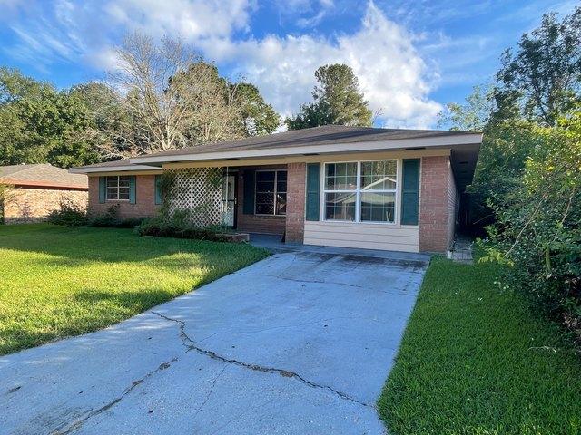 104 Francis St, New Llano, LA 71461