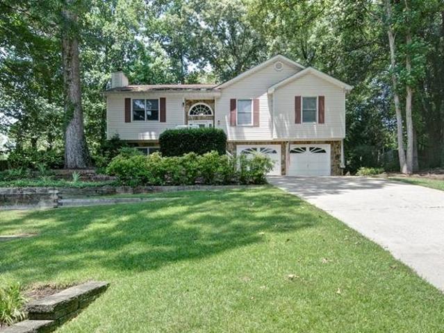 104 Franklin Hills Ct, Canton, GA 30114