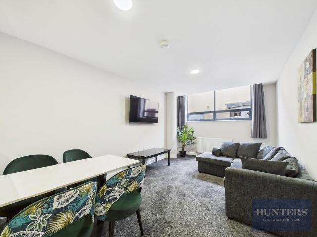 104 Friary House, 46 50 Southgate Street GL1, 2 bed flat to rent, £1,295 pcm | PrimeLocation