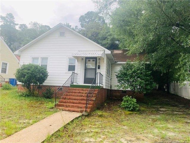 104 Kensington Cir, Fayetteville, NC 28301