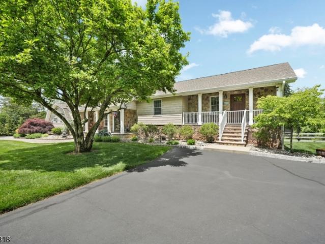 104 Howell Dr