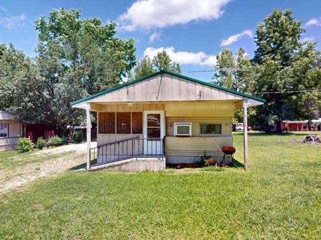 104 Hog Hollow Loop, Springville, TN 38256