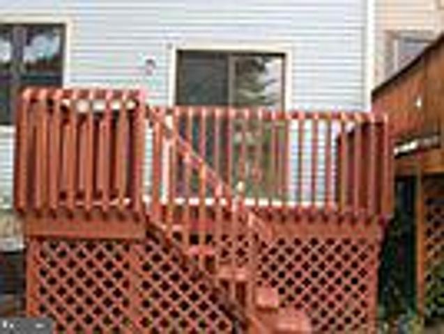 104 Hopkins Court