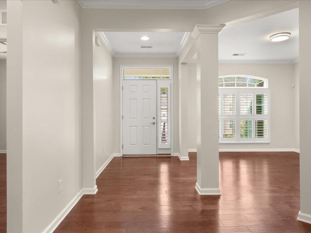 104 Hedge Rose Court