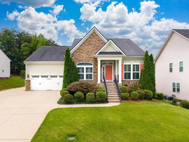104 Hedge Rose Ct, Travelers Rest, SC 29690